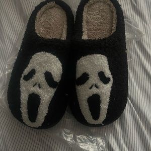 Shoes | Scream Ghost Face Slippers | Poshmark